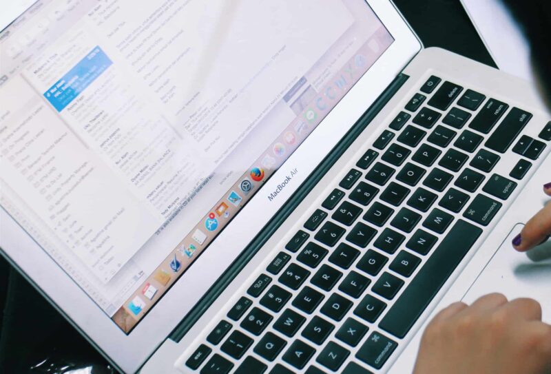 10 exemplos de email formal para vários usos - Doutor Finanças ...